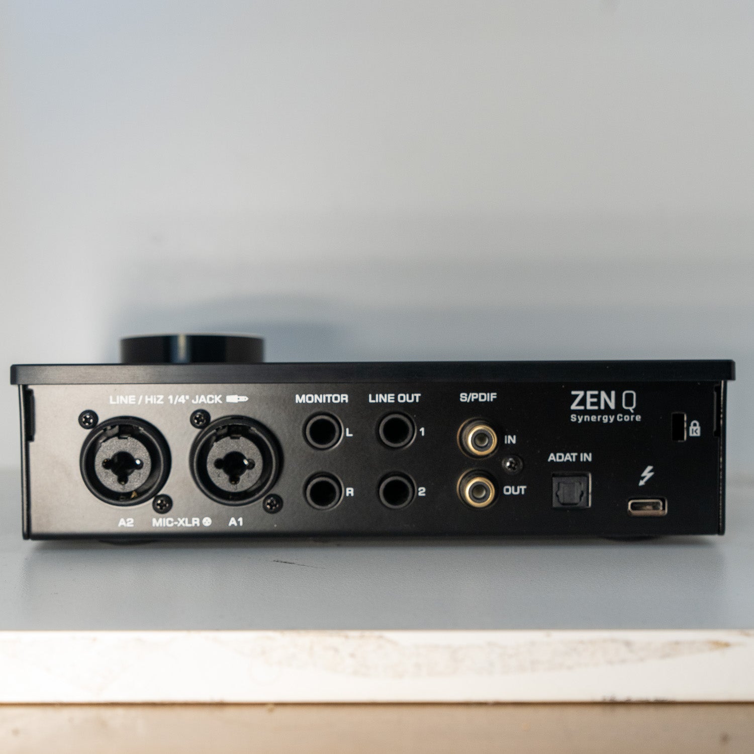 Antelope Audio Zen Q Synergy Core (Thunderbolt) | Turramurra Music